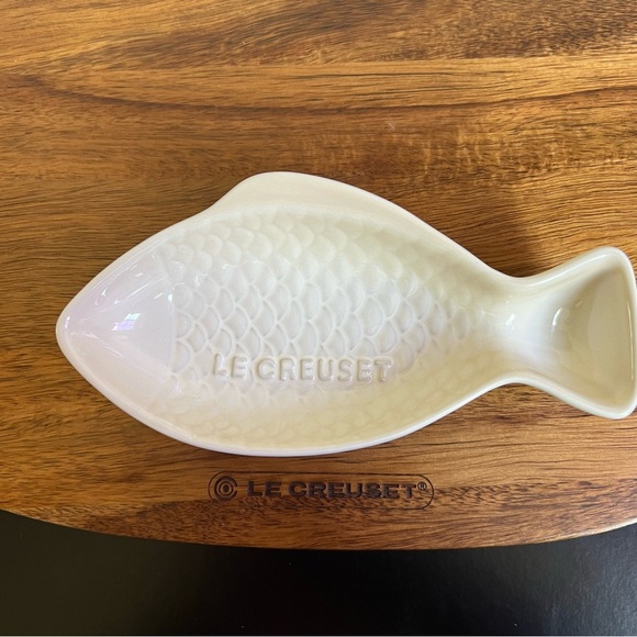 Le Creuset | Dining | Nib Le Creuset Small Fish Dish Meringue | Poshmark